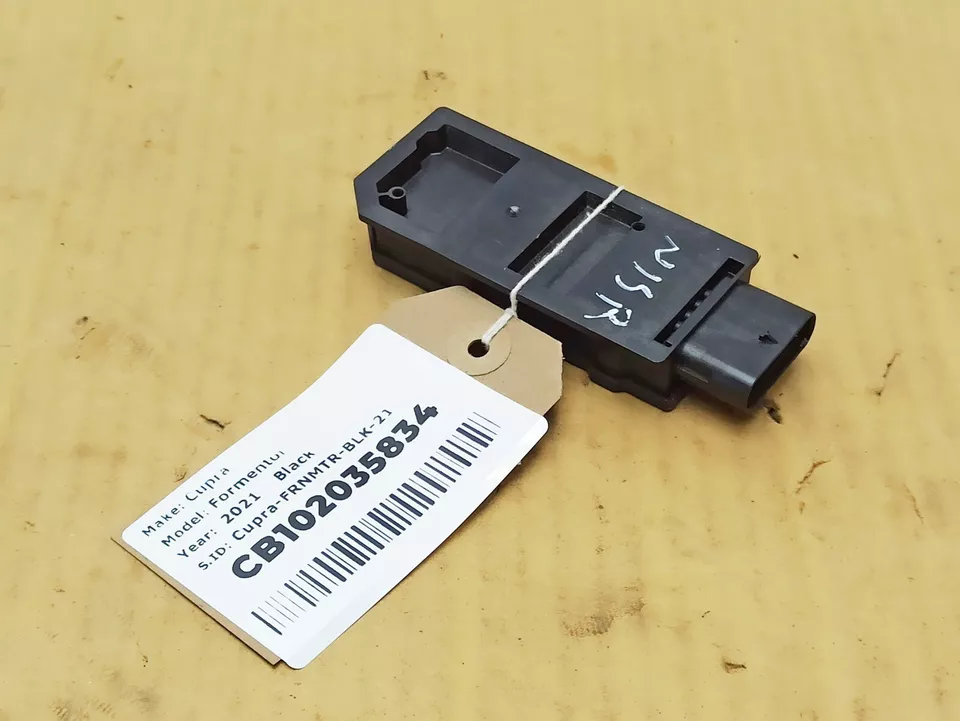 Cupra Formentor V2 eHybrid 2022 Electronic Module N/S/R SWA962133B