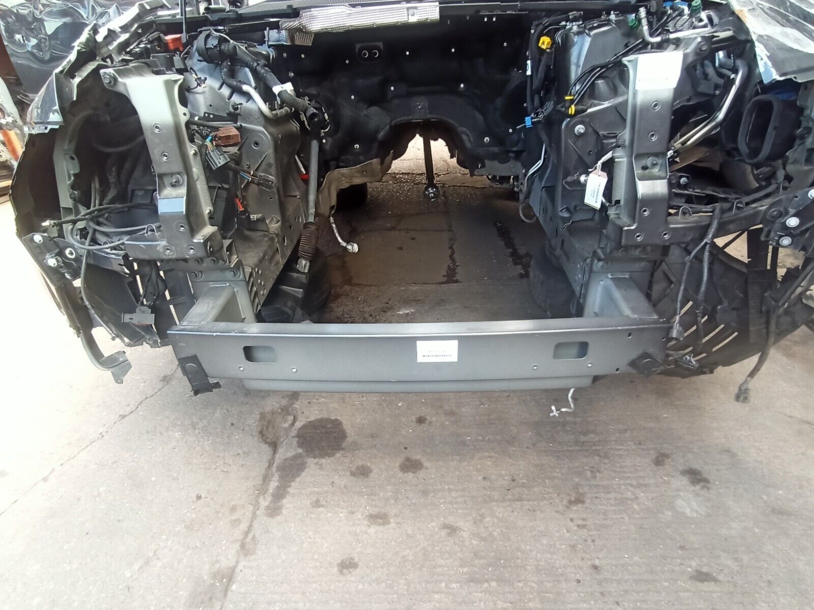 Land Rover Defender L663 19-22 Front Cross Bar Reinforcement Crash Bar