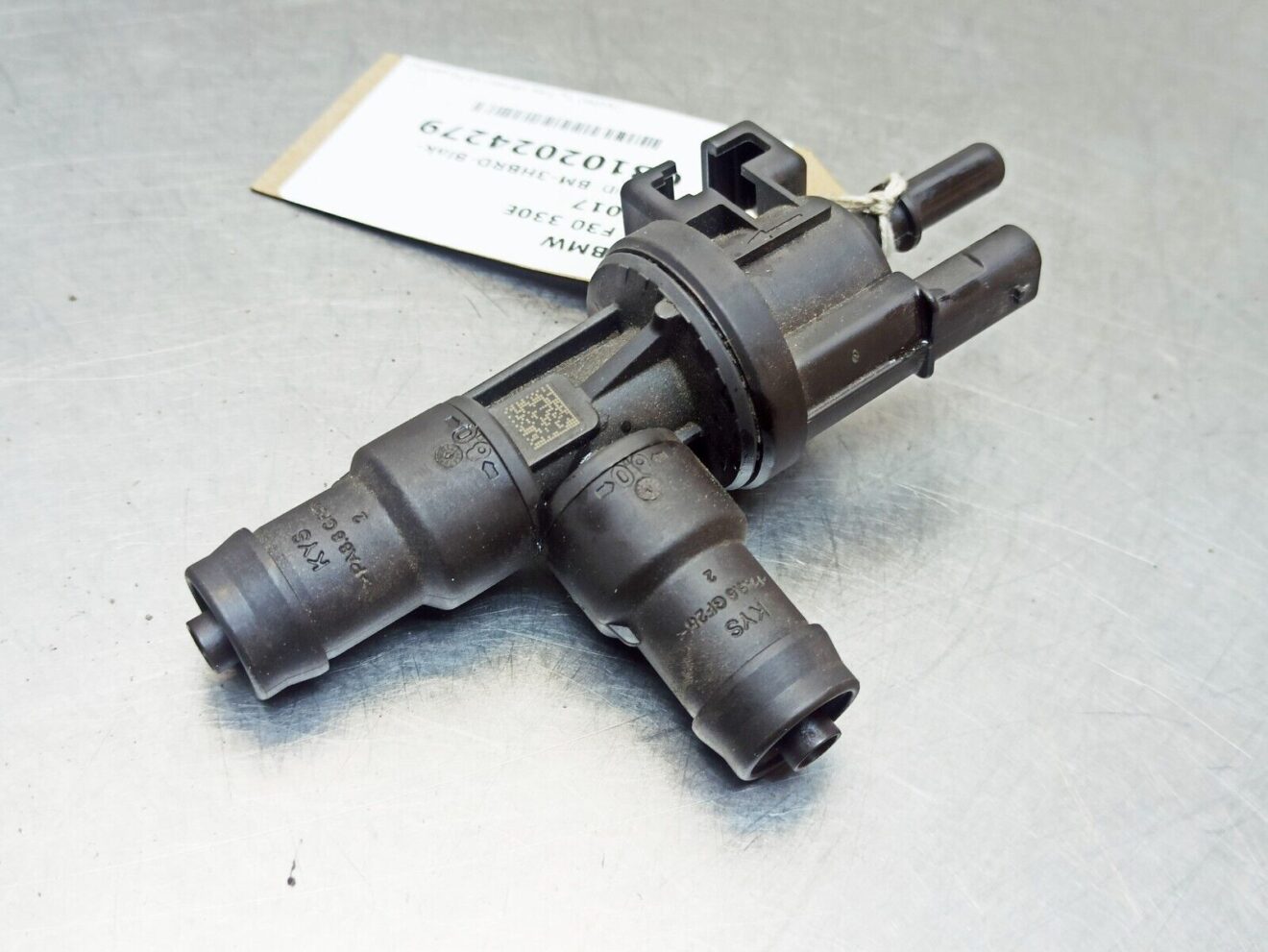 BMW F30 300E 2016-2018 Hybrid Petrol Fuel Breather Valve 7643106