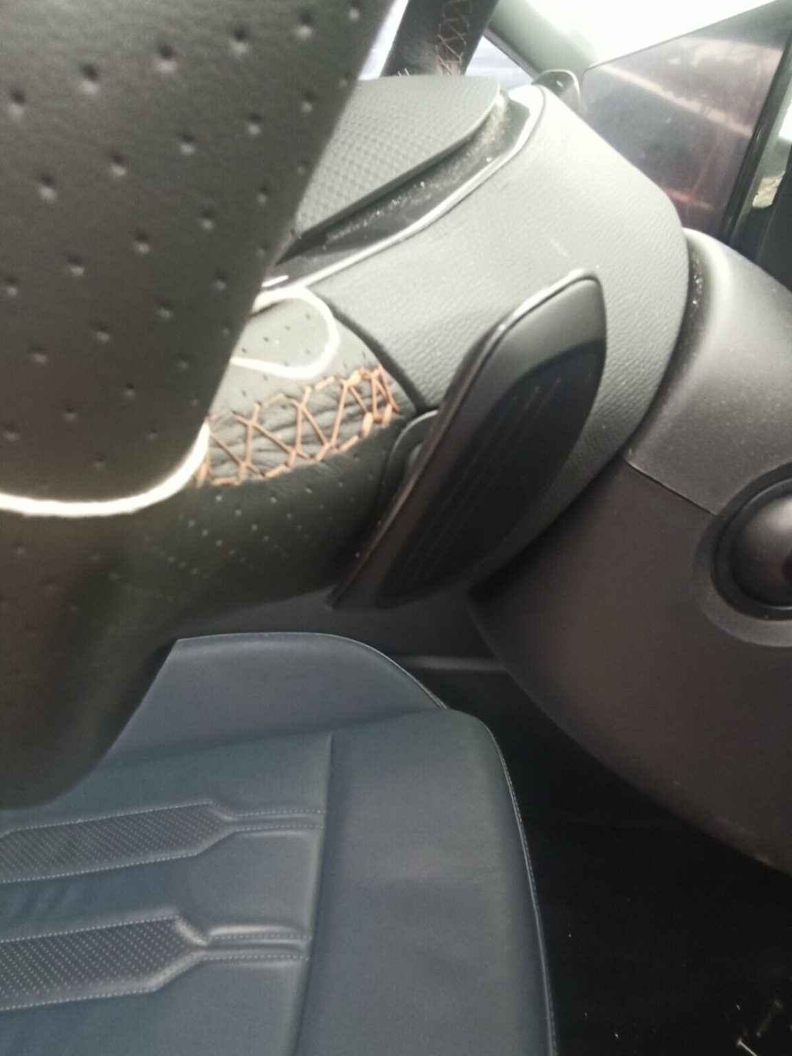 Cupra Formentor V2 eHybrid 2022 Front Multi function Steering Wheel