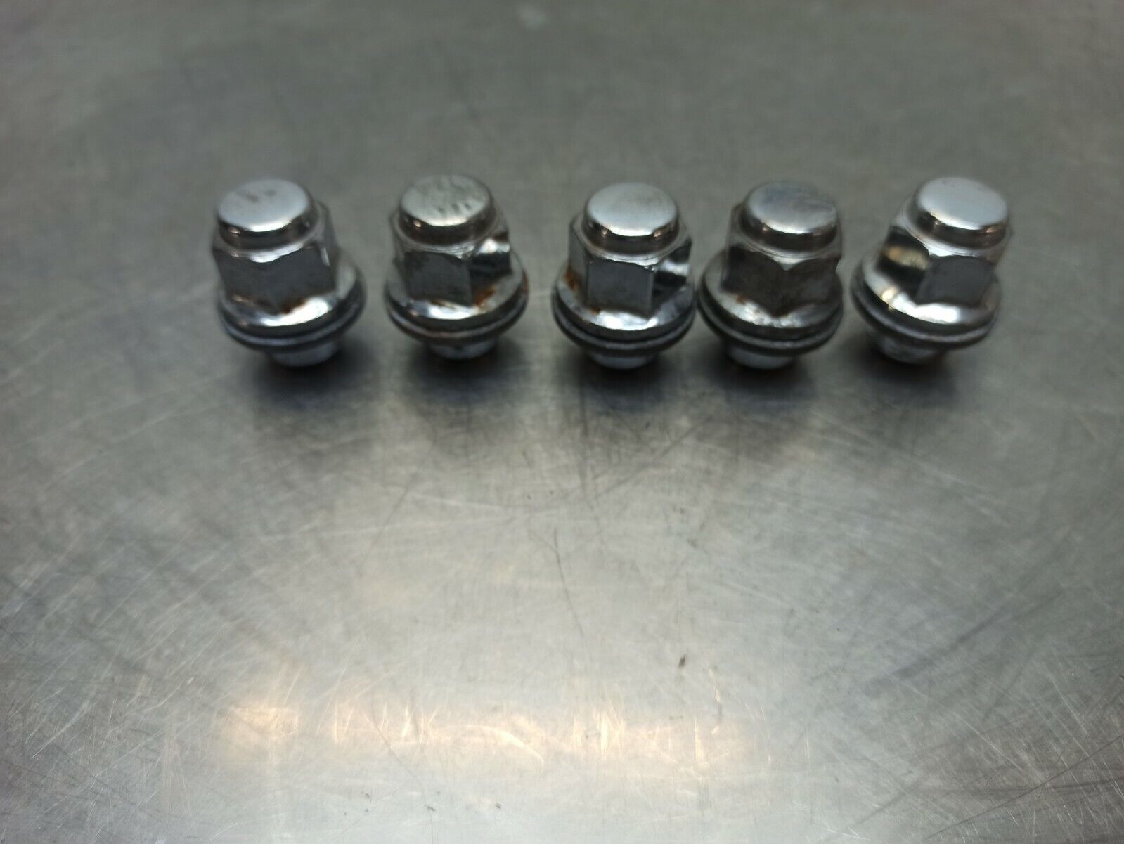 Lexus CT200H 2013-2017 Wheel Locking Nuts Replacement