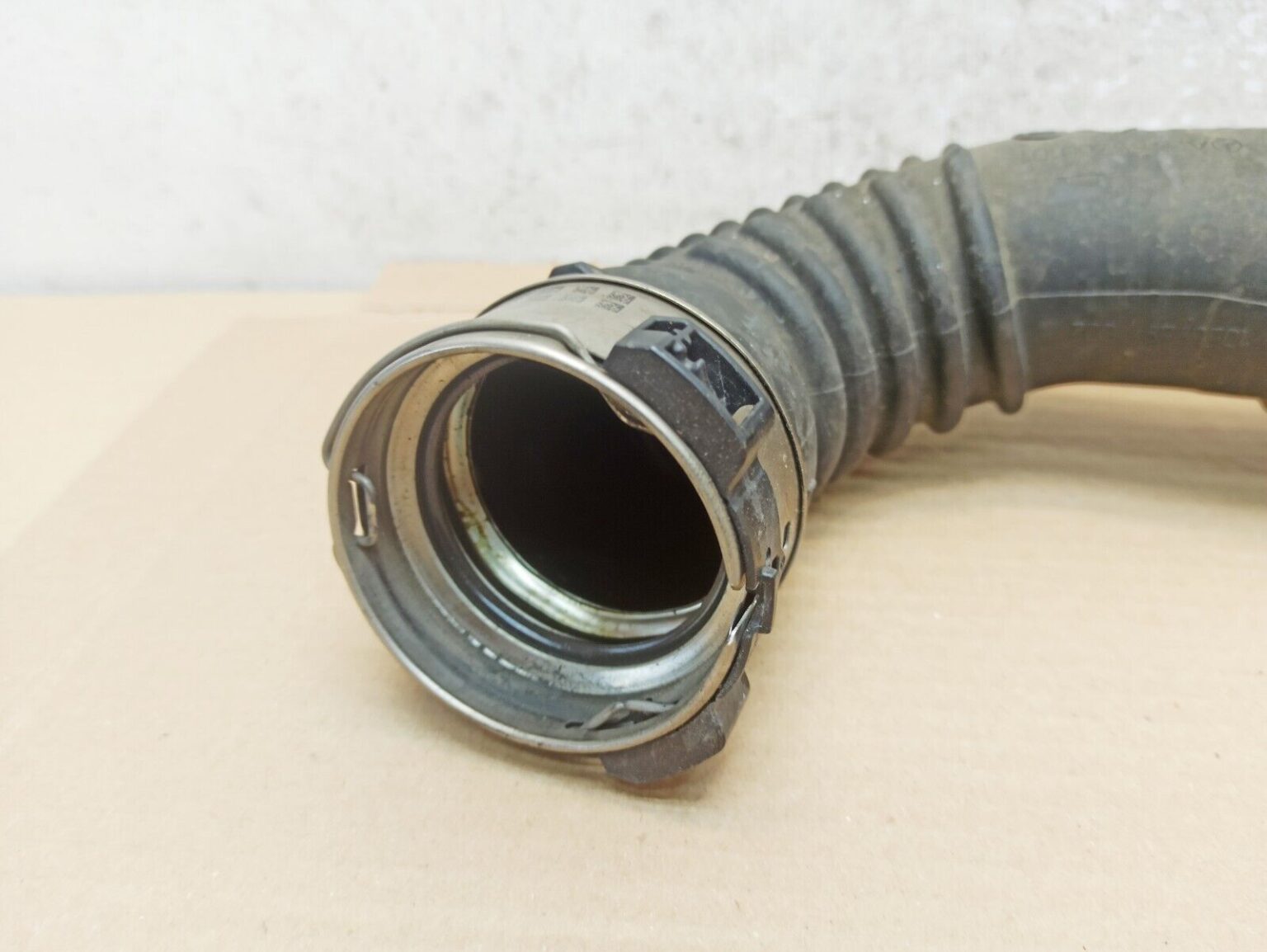 MERCEDES BENZ CLA Class 2013-2019 Intercooler Pipe Hose 2465200101