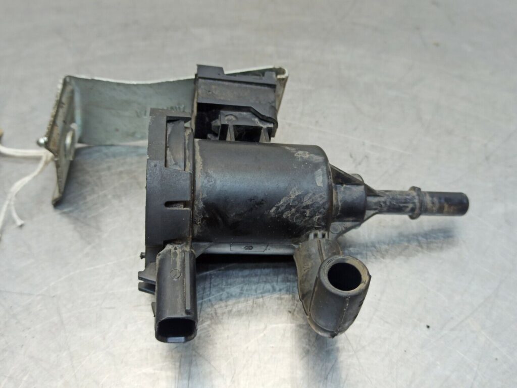 Mercedes Benz A Class A180 W176 2013-2018 Fuel System Solenoid Valve ...