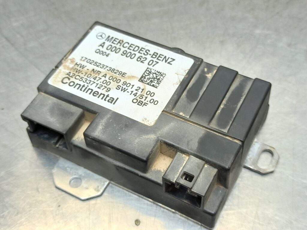 Mercedes Benz W176 2.1 Diesel 2013-2018 Fuel Pump Control Module ECU ...