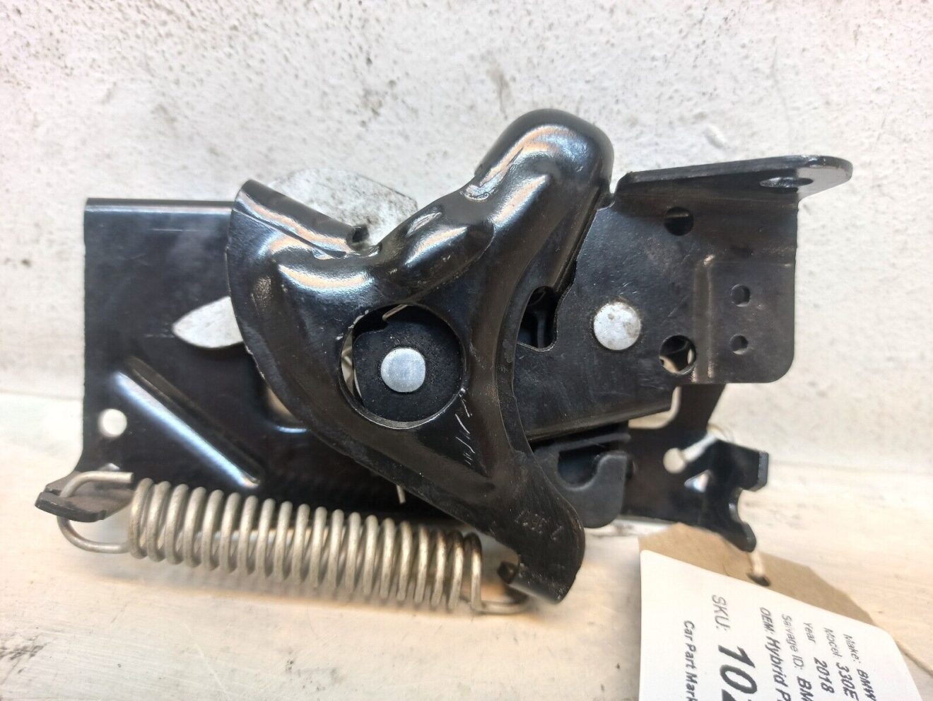 BMW F30 330E 2016-2018 2.0 Hybrid M Sport Right Side Bonnet Catch ...