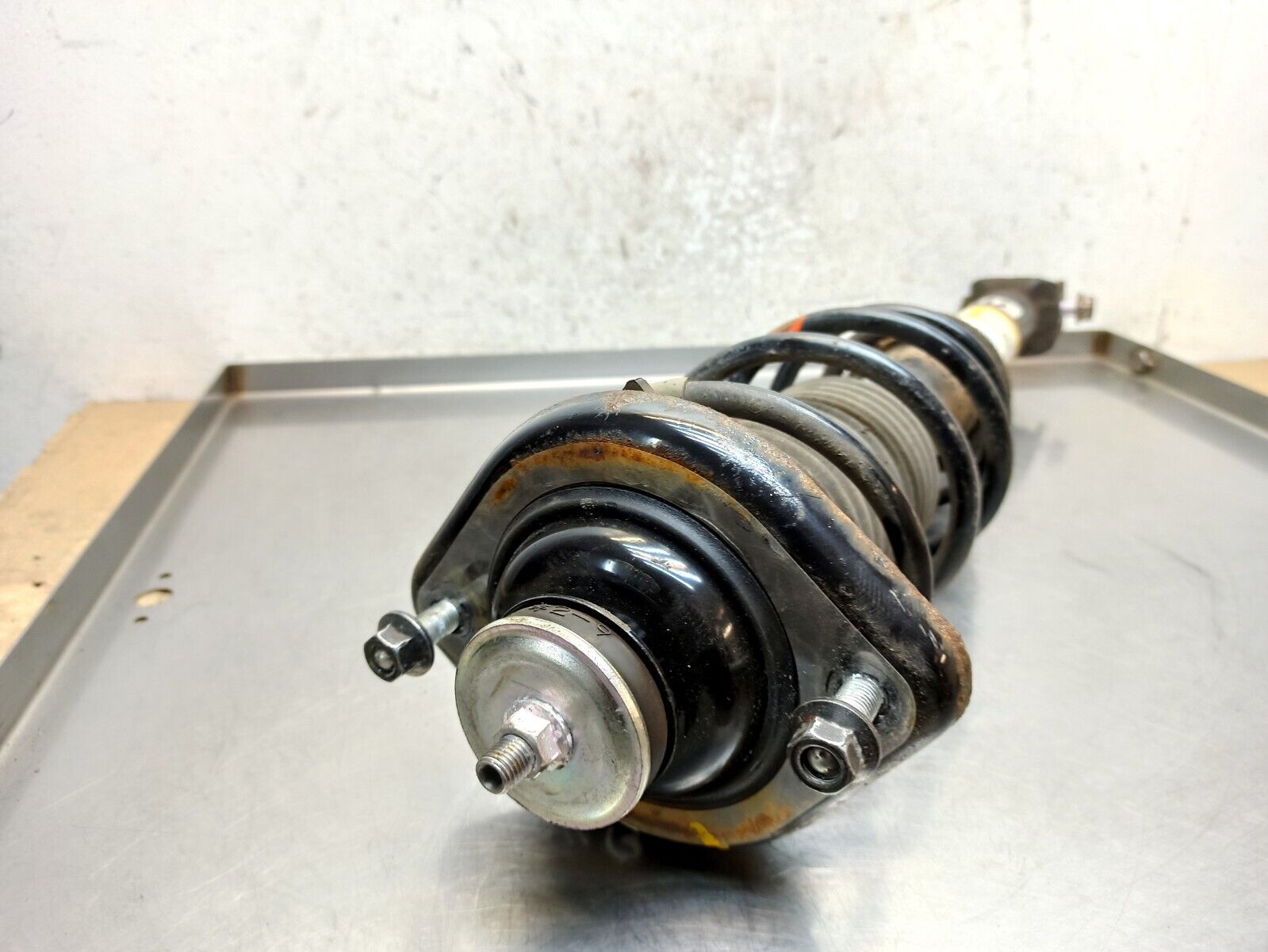 Fiat 124 Spider 2017-2024 1.4 Petrol Rear Shock Absorber Leg O/S/R ...