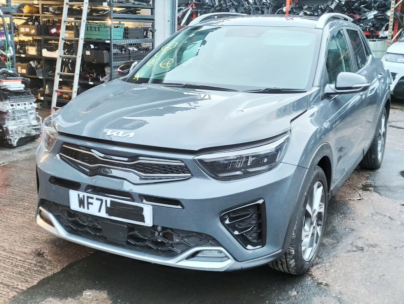 KIA Stonic GT 2021-2023 17 Inch Alloy Wheel & Tyre N/S/R 205/55 R17V