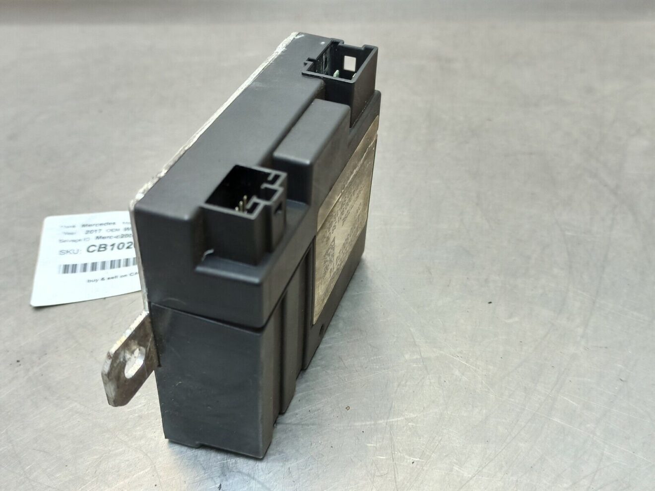 MERCEDES-BENZ 2014-2020 C200 W205 Fuel Pump Control Module Unit A0009002414