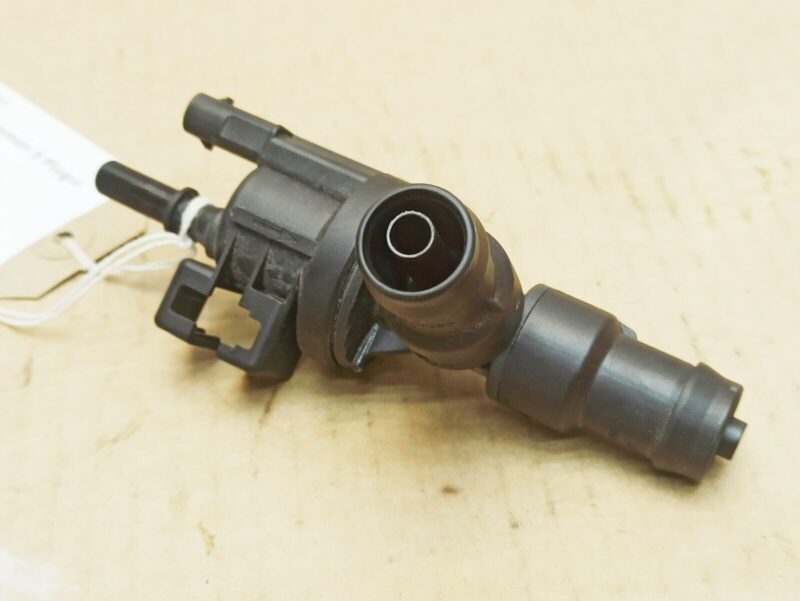 Mini Countryman F60 Hybrid 2018-2021 Vacuum Solenoid Valve 7614013 05