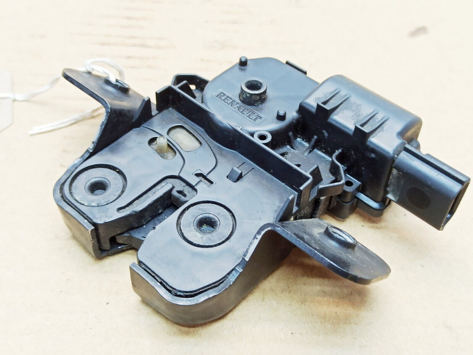 Nissan Juke MK2 2019-2023 Tailgate Boot Lock