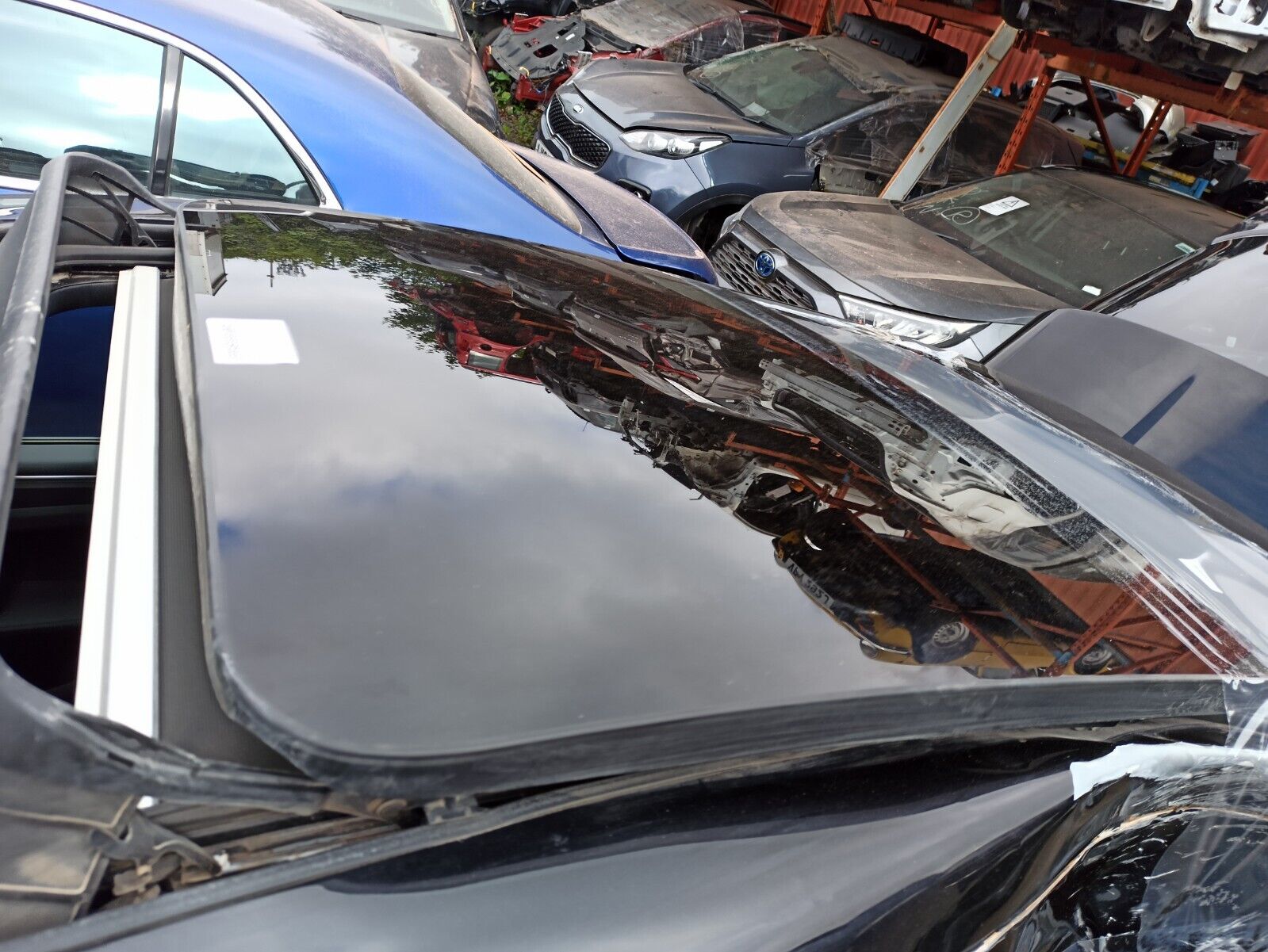 PORSCHE MACAN S 2021-2023 Panoramic Sunroof Glass Front Panel - Image 4